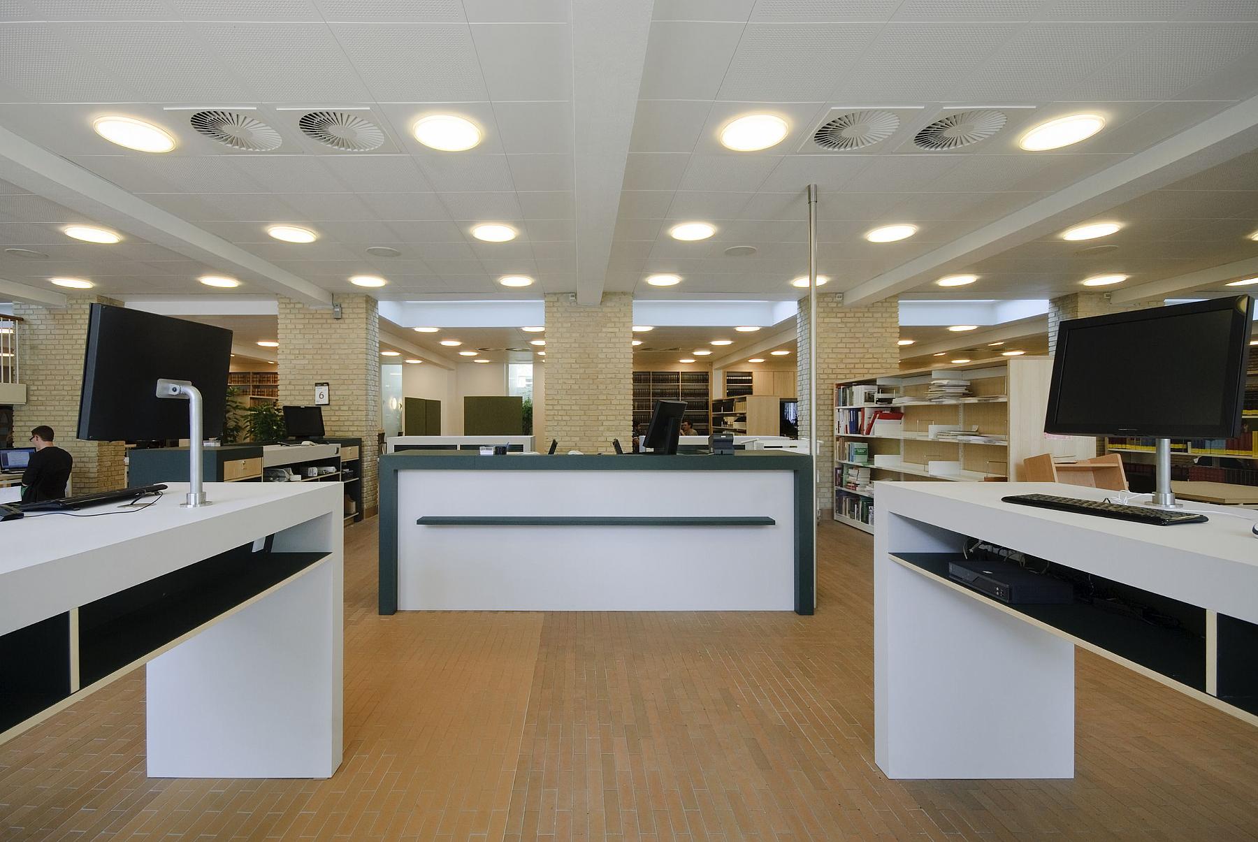 Aarhus University, Social Sciences Library interior - Projects - C.F ...