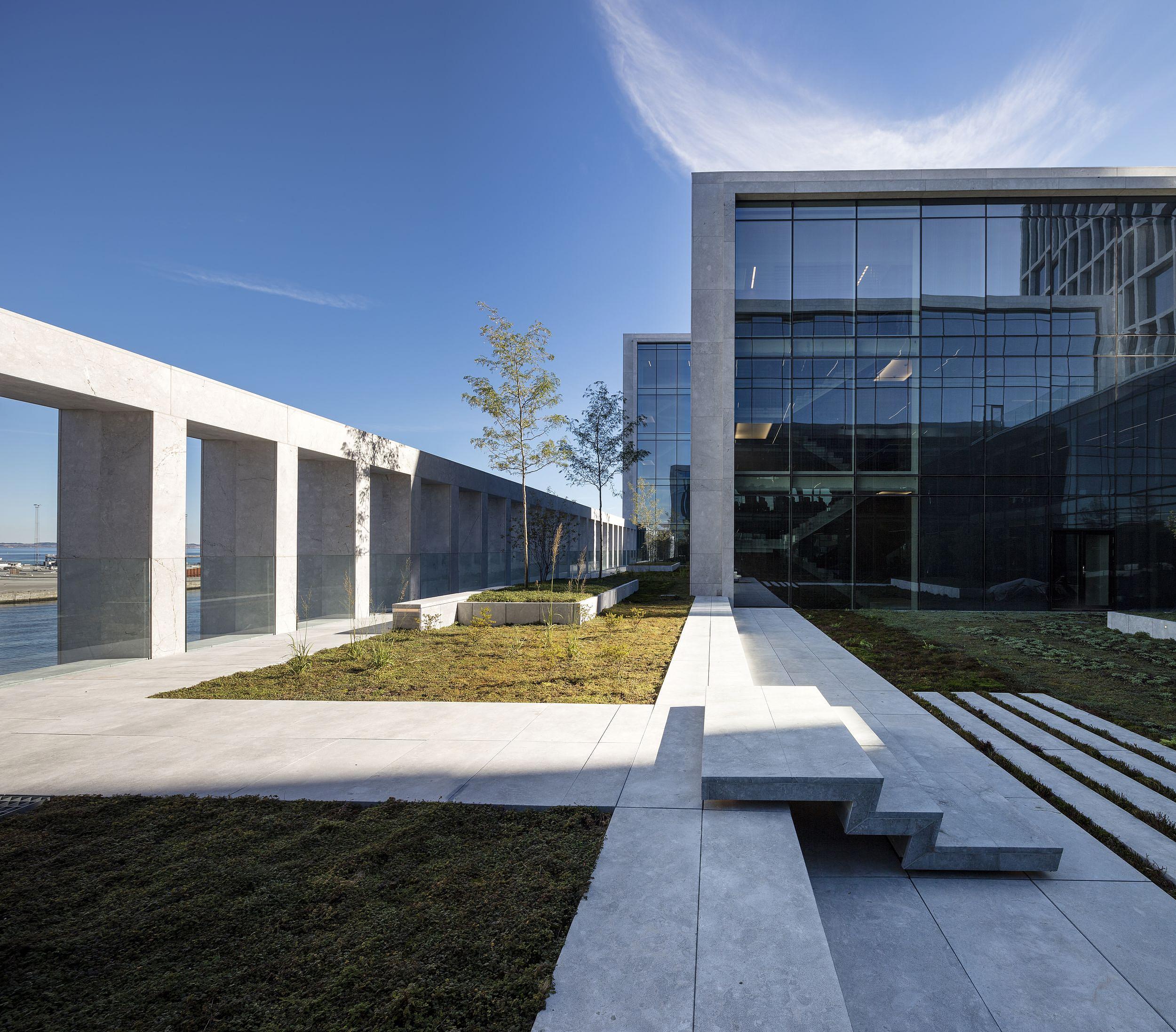 Bestseller Office Complex, Landscape - Projects - C.F. Møller