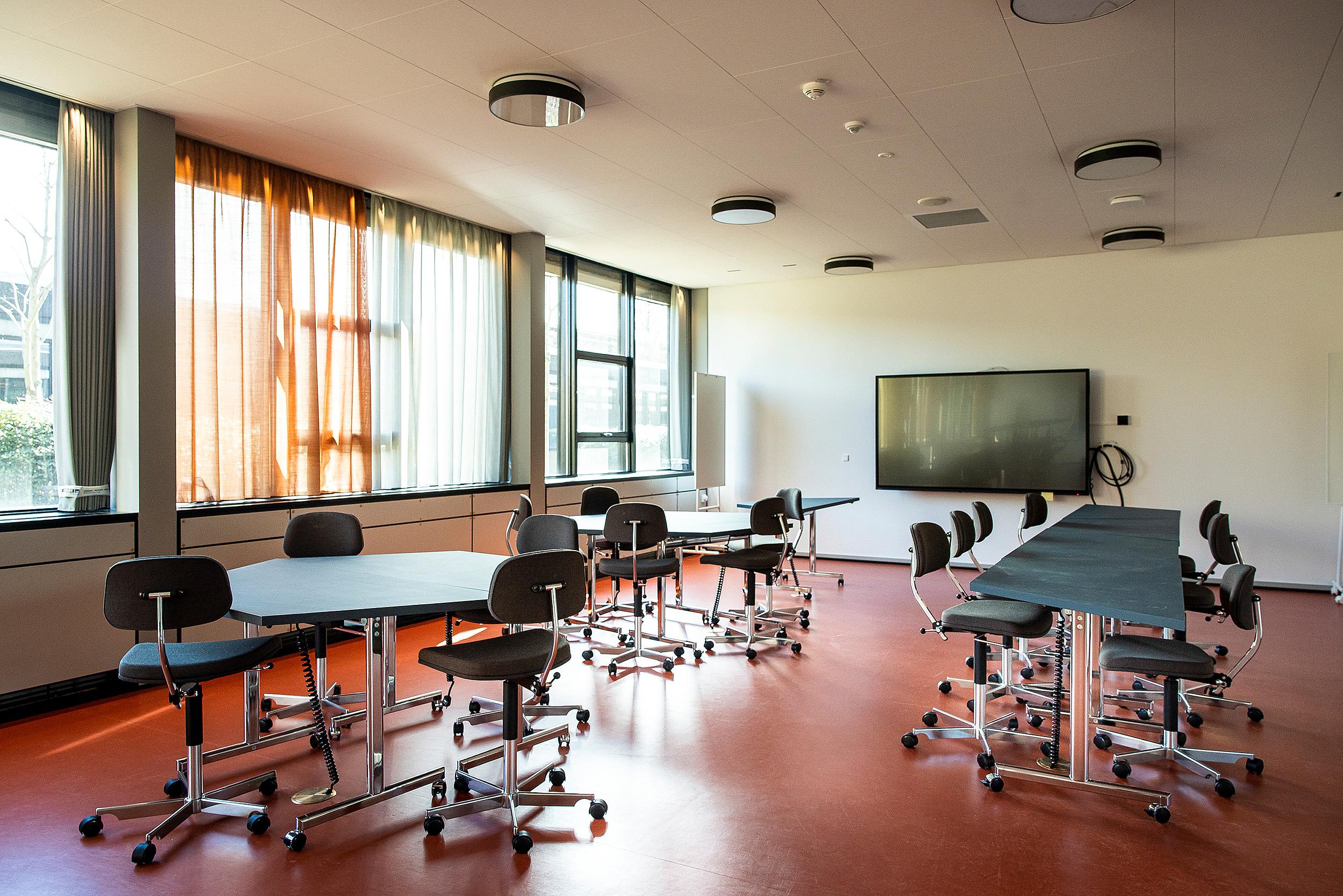 DTU Building 116 - workplace design - Projects - C.F. Møller