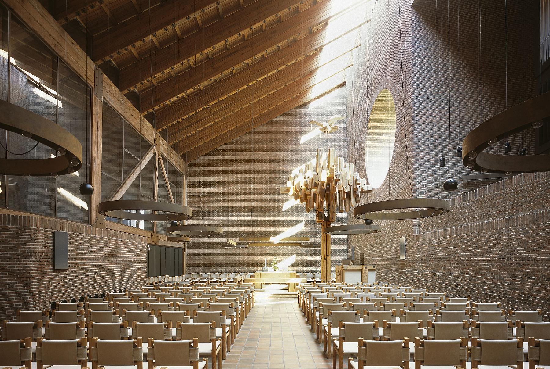 Ravnsbjerg church - Projects - C.F. Møller