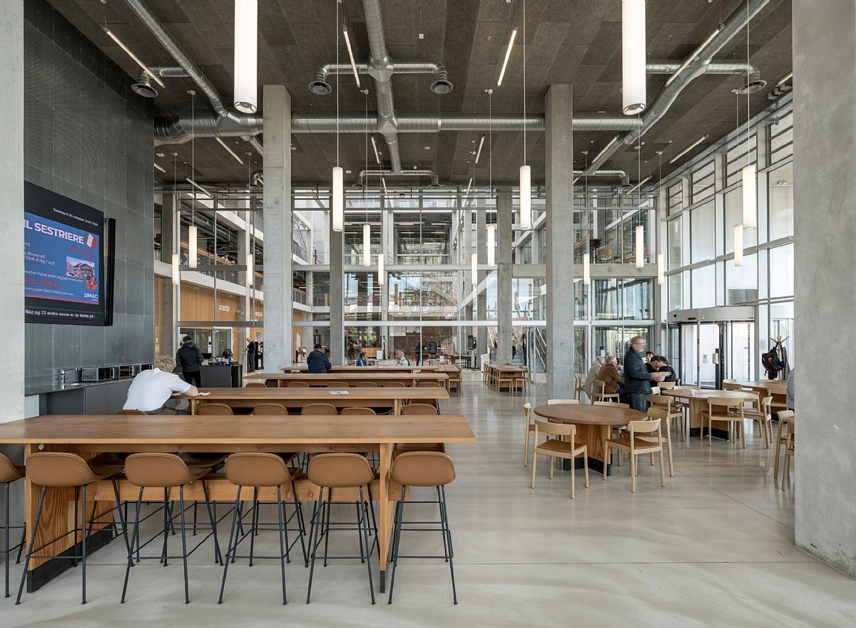The New SIMAC - Interior - Projects - C.F. Møller